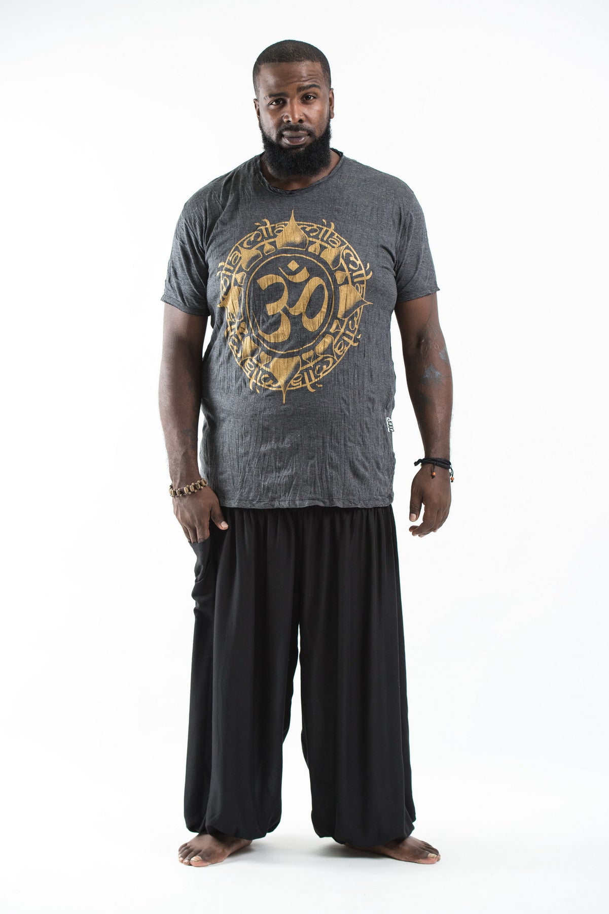 Sure Design Plus Size Mens Infinitee Om T-Shirt in Gold on Black